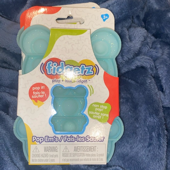 Toys | Fidgety Pop Ems Faisles Sauter Gummy Bear | Poshmark